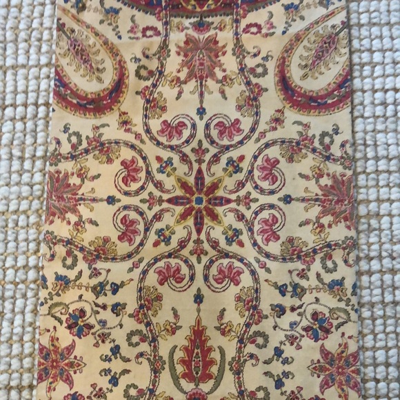 Pottery Barn | Dining | Pottery Barn Table Runner | Poshmark
